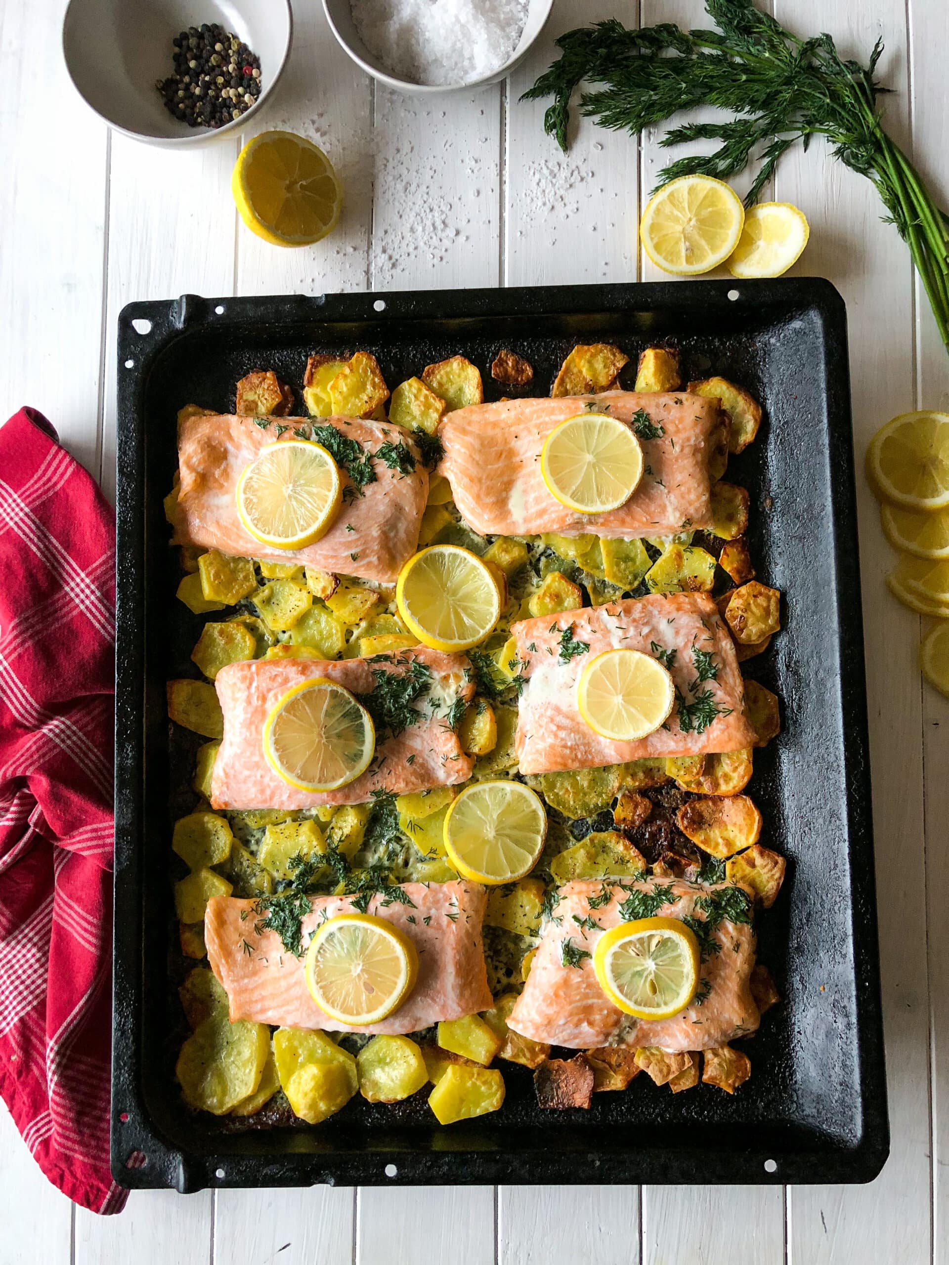 Lachs Mit Kartoffel Im Ofen